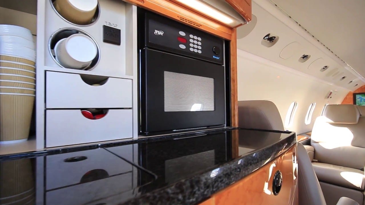 Bombardier Challenger 300: Everything You Need To Know | Magellan Jets